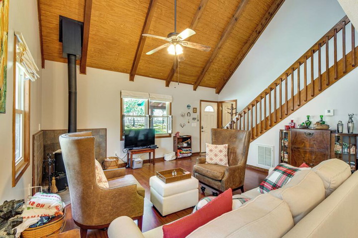 Pets Welcome! Quiet Retreat W/ Covered Back Deck! - Dahlonega, GA