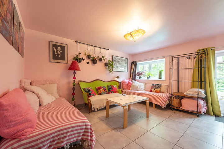 Gîte Du Ruisseau&nbsp;: Terrasse Privée, Jardin Avec Spa, Wi-fi  Maison De Vacances à éPinal - Épinal