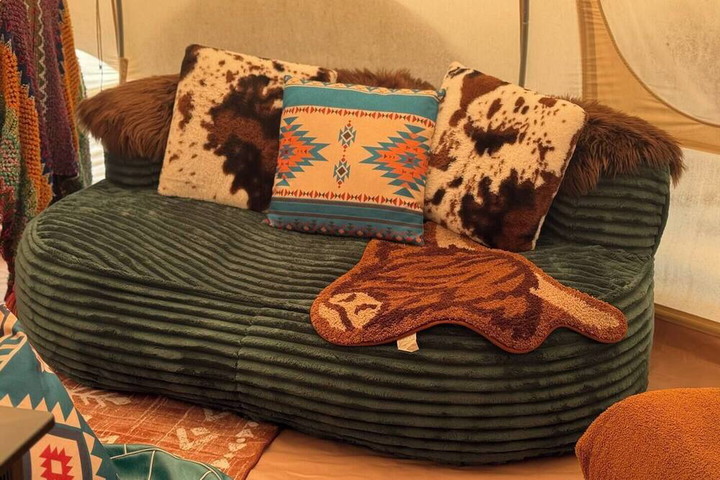 Pasture Bedtime Yurt - Jacksonville, FL