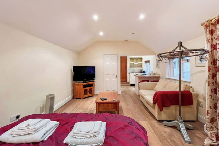 1 Bedroom Accommodation In Painswick - Stroud