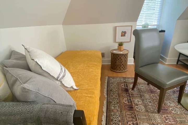 Tranquility Retreat - Serene Setting - Greensboro, NC