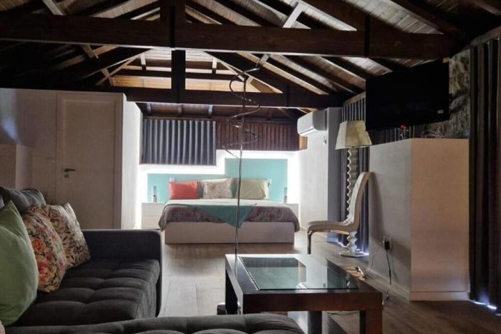 Serene Mountain-view Villa With Private Pool & Balcony - The Monastery Barn - Penafiel