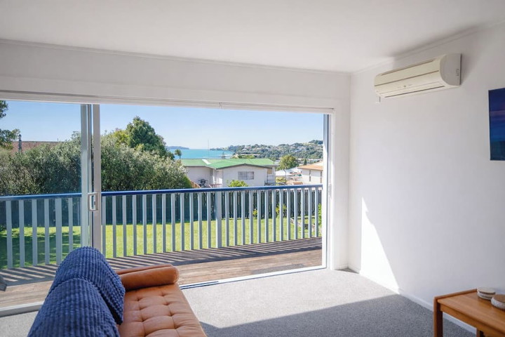Snells Beach Family Retreat  Walk To Shops & Beach - Matakana
