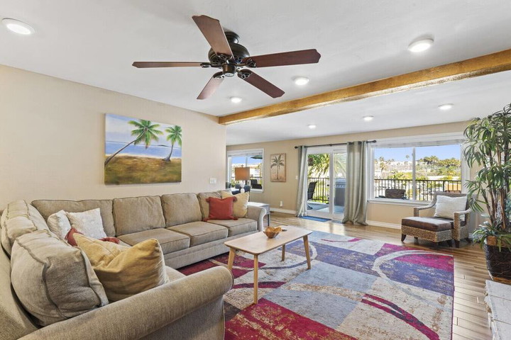 North Beach Retreat W/ Ac & Balcony - San Clemente, CA