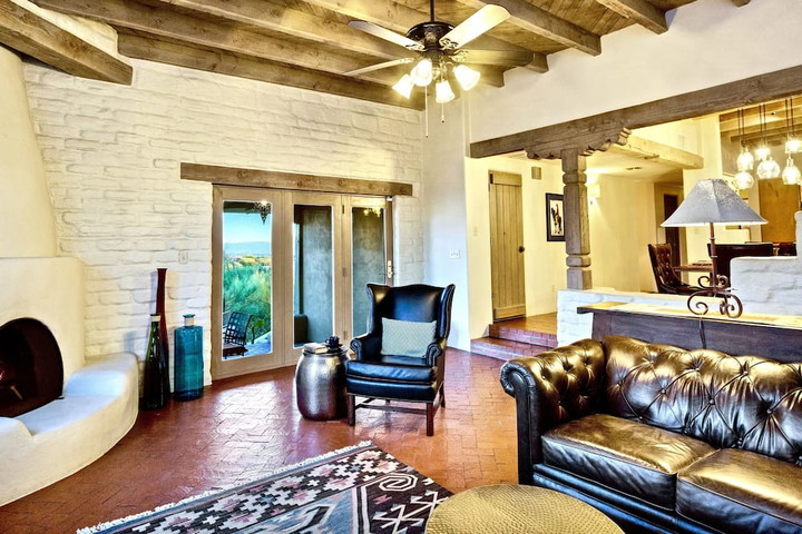 Tucson's Gateway To Best Restaurants & Shopping + Heated Pool + 2 Master Suites - Mount Lemmon, AZ