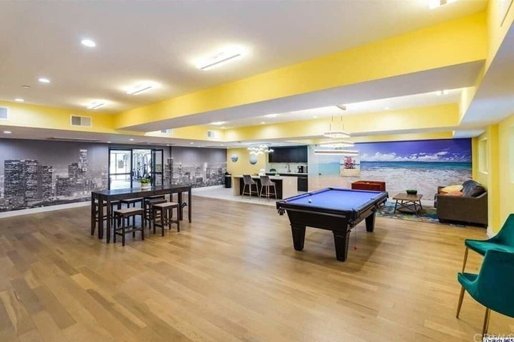 Private Cozy Spacious Condo Unit With Gym Walk Distance To Market - Los Ángeles