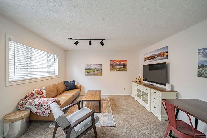 Idaho Comfy Suite. Walk To Mall, Parks & Hospitals - Idaho Falls, ID