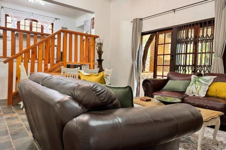 Private & Peaceful Country Cottage Bordering The Rhenosterspruit Nature Reserve. - Pretoria
