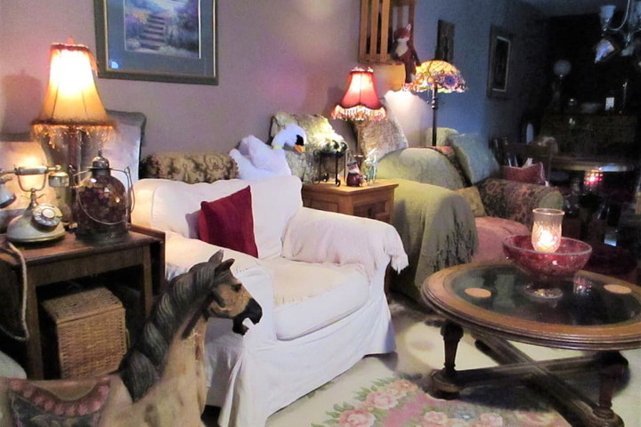Cozy Furnished Rooms For Rent. Kitchener, Ontario. Nightly, Weekly, Monthly $50 - 키치너