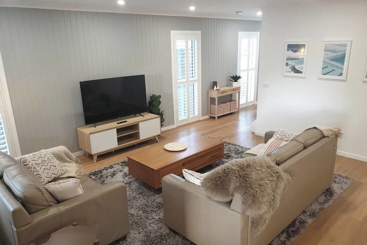Luxurious Brand New Large Family House W Air Con - Lakes Entrance
