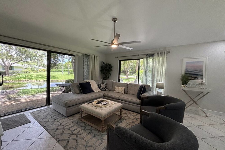 Pool, Pond And Paradise Cottage At Pga National! - Palm Beach Gardens, FL
