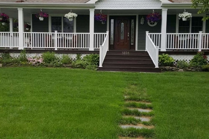Beautiful Colonial Mint Condition Summer House Walking Distance To Beach - Riverhead, NY