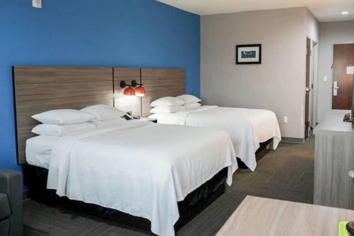 Elegant Room Offering Comfort & Style  Perfect For A Relaxing Gulf Coast Escape - Aransas Pass, TX