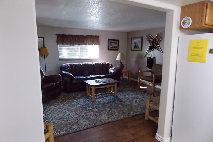 The Madison Cabin In West Yellowstone, Mt - West Yellowstone, MT
