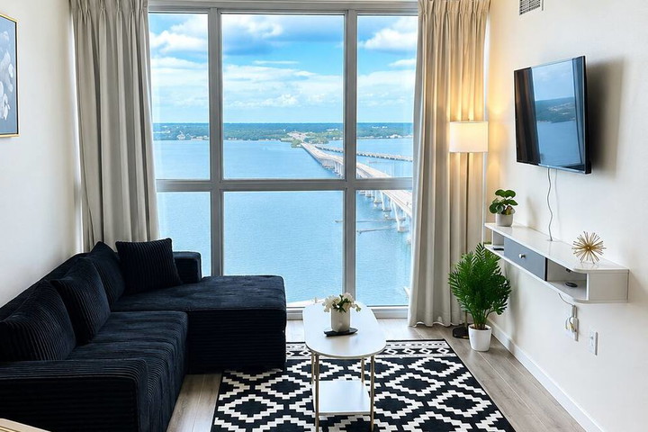 Cozy 1-bedroom Apartment With Ac In Wonderful Fort Myers - Fort Myers, FL