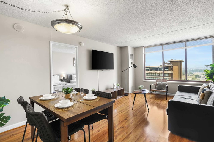 Arlington Gem Stylish Apt | Near Fashion Centre - Washington, DC