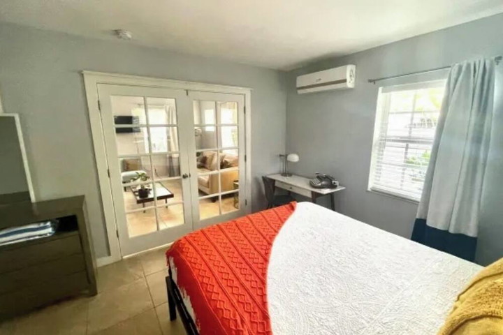 Suite Apollo - The Agustin Guesthouse For Men, A Beautiful, Private Resort Oasis - Hollywood, FL