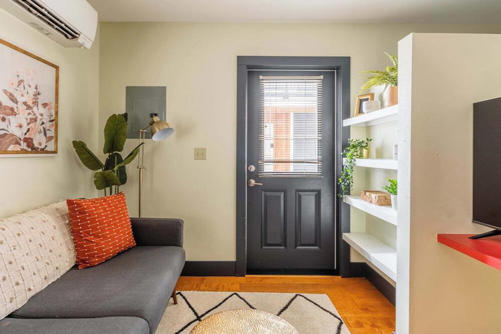 Perfect Hawthorne Micro By Top Shopping & Dining - Portland, OR