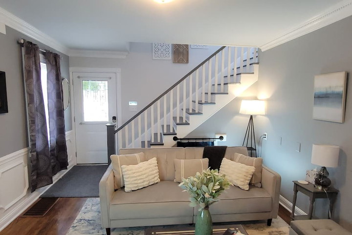 Spacious, Fully-stocked, Walking Distance To Downtown - With Comfy Mattresses! - Bardstown, KY