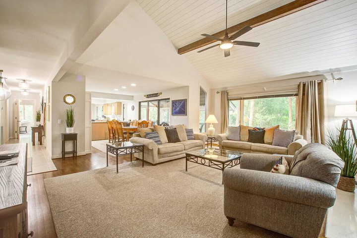 Spacious, Dog-friendly Home With Screened Porch, Next To The Beach Path - Kiawah Island, SC