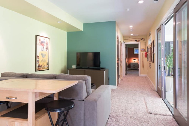Large Garden Suite With Private Entrance And Two Bathrooms 17-0015 - Yountville, CA