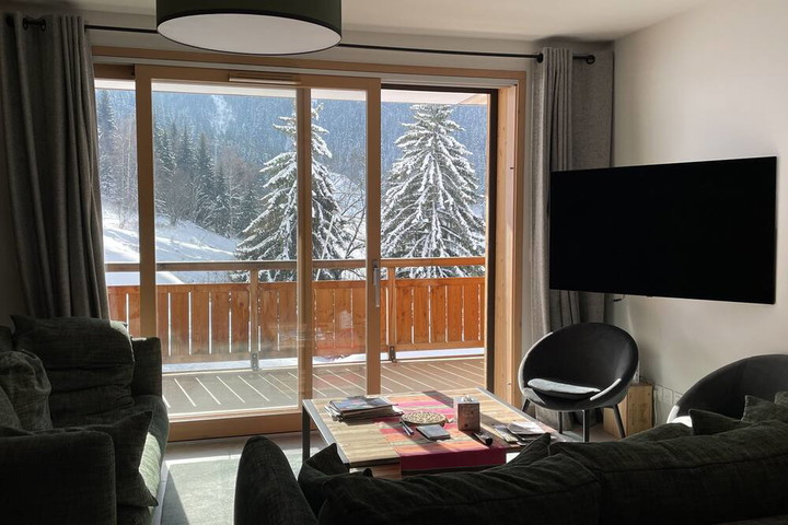 Oz / Domaine D'alpe D'huez, South-facing, Ski-in, 4 Rooms, 3 Bedrooms, Sleeps 8 - Oz-en-Oisans