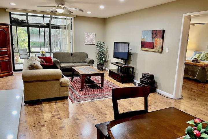 2br Condo Among Redwoods - 31-day Min - Sacramento, CA