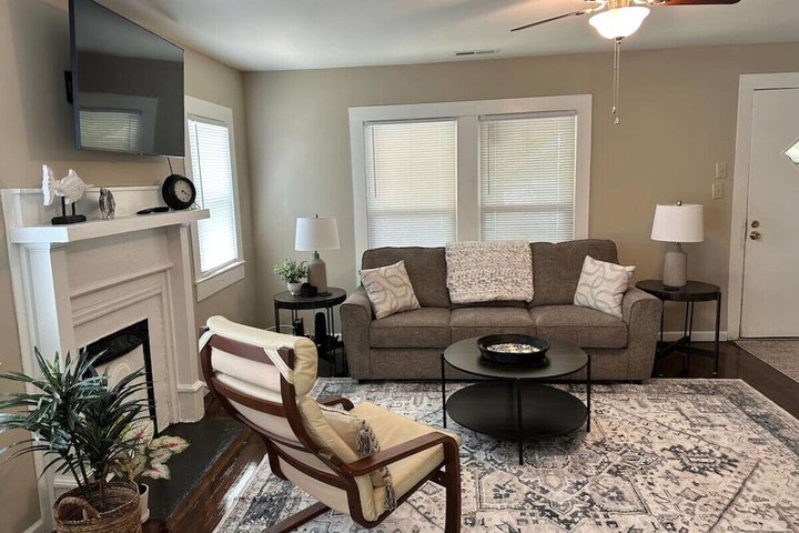 Pet-friendly 2br | 2 Baths · Near Motor Speedway - Concord, NC