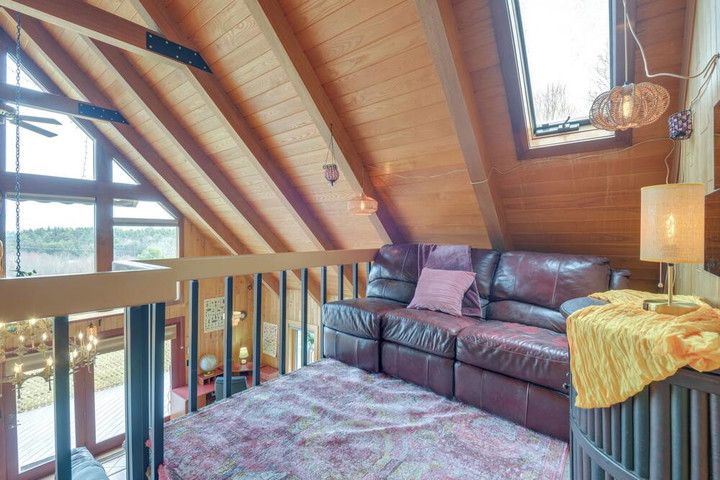 Deck, Mountain Views: Colorful Retreat In Vernon! - Greenfield, MA