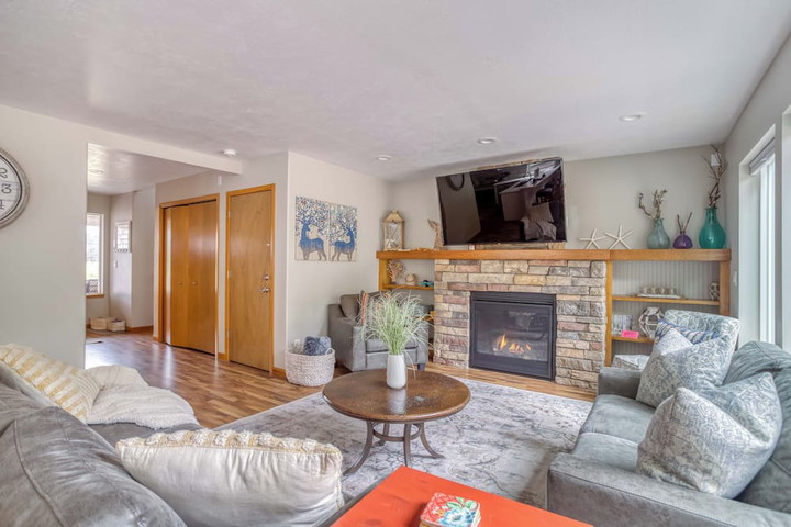 Forest, Beach, Pacific City Dining And A Hot Tub, All In One Beautiful Package! - Pacific City, OR