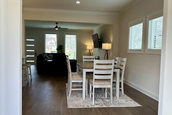 Hidden Retreat Luxury Townhome - 3 Bd/2.5ba 1 Mi To I24, 5 Mi To Shopping & Mtsu - Murfreesboro, TN