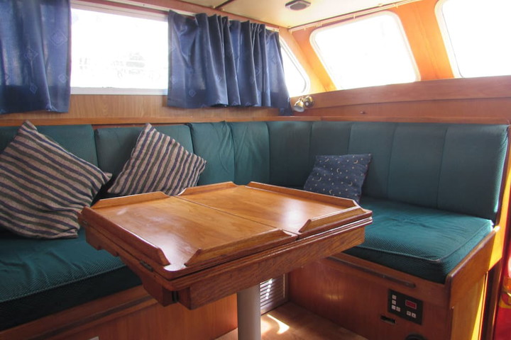 Your Private Sailboat At Anchor Among The Turtles + Diving Option - Martinique