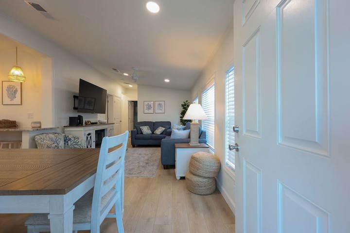 8139 Seascape Deluxe- Sleeps 8-10 - South Carolina
