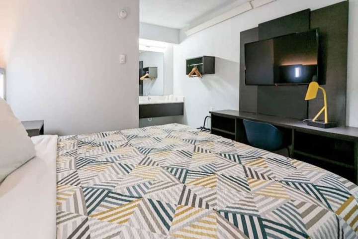 Cozy King Bed|free Wifi|vending - ナシュア, NH