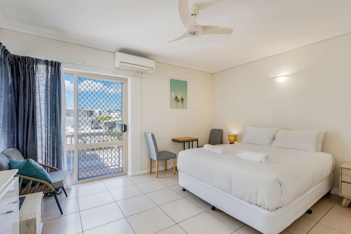 Shoreline Apartments - Unit 4b - Elliott Heads