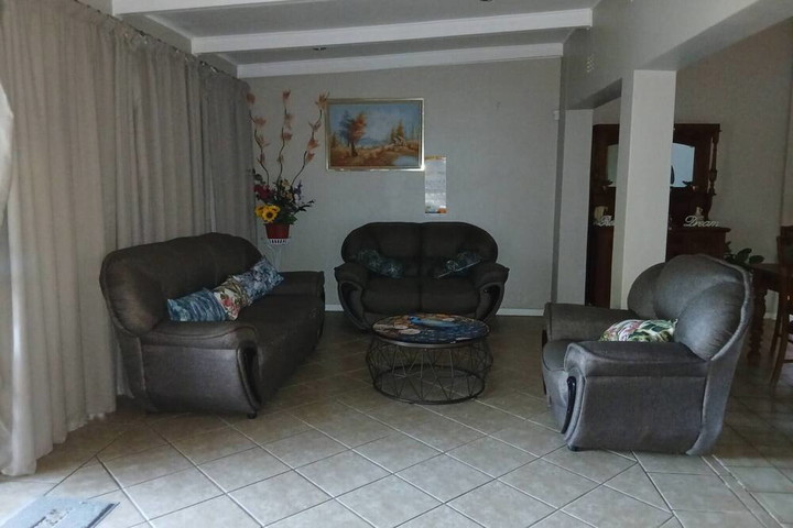 Healboy's Self - Catering Accommodation - Bonnievale