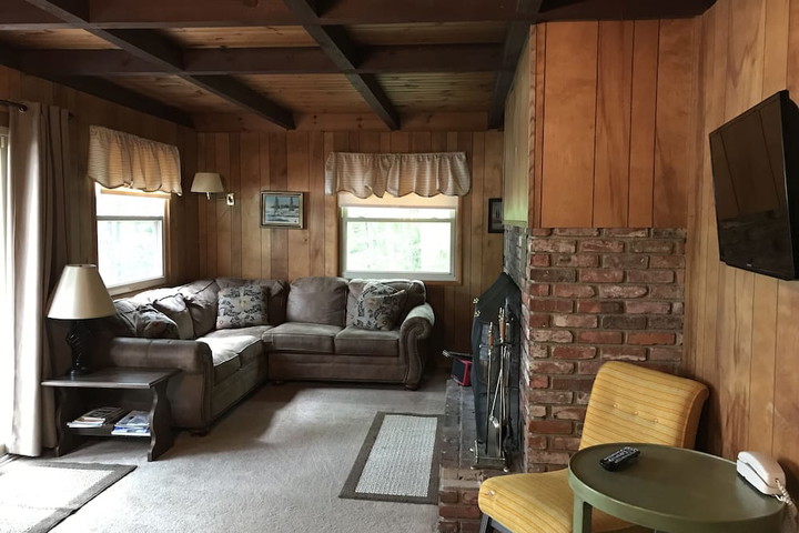Waterfront Chalet With Private Beach In The White Mountains Of New Hampshire. - New Hampshire (State)
