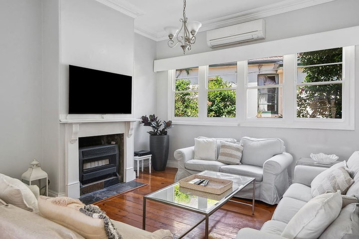 Charming House In Woolwich - Crows Nest