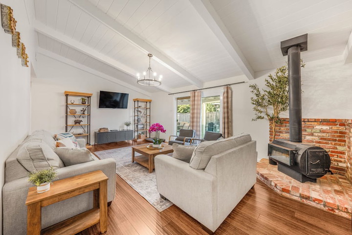 Modern Santa Ynez Retreat Near Wineries & Downtown - Santa Ynez, CA