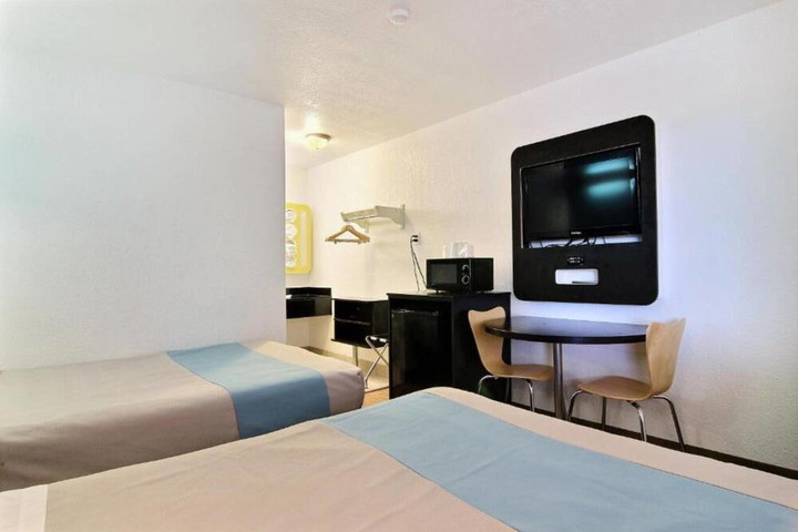 Cozy 2-bed|pool|free Wifi|snacks - Carlsbad, NM