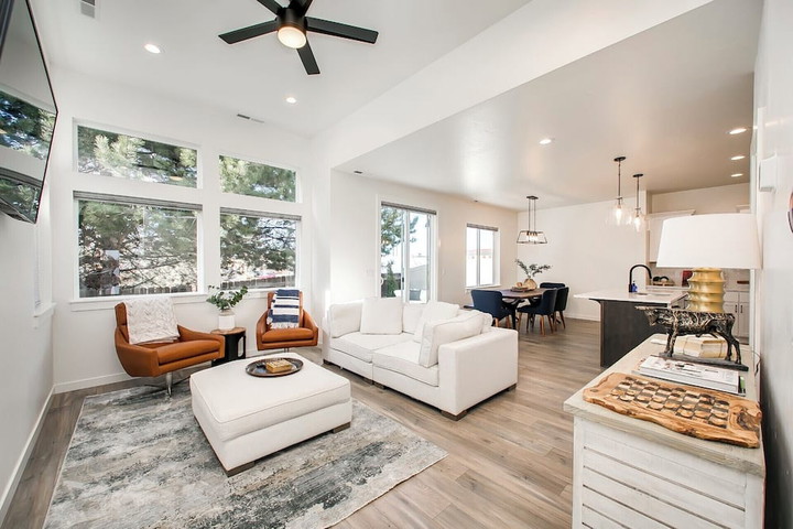 #Habituehomes - Crossroads Retreat - Hot Tub! - Boise, ID