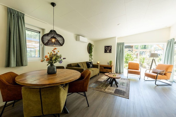 Vrijstaande Lodge Met Privé Hottub En Sauna, Midden In De Natuur Op De Veluwe. - Ede