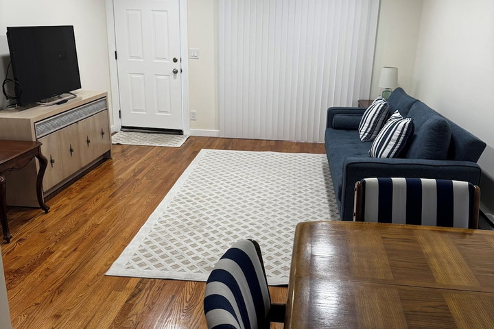 Fantastic 1-bedroom Apartment One Block From The Beach In Charming Belmar - Belmar, NJ