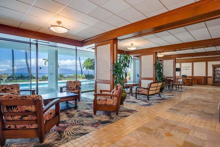 New Listing!wake Up To Stunning Mountain Views At A West Maui Oceanfront Resort - Lahaina Shores 418 - Lahaina, HI