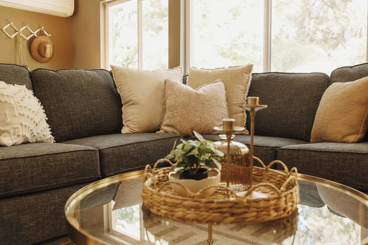Hollydale House: Comfortable House With A Hot Tub And Seasonal Pool! - Grass Valley, CA