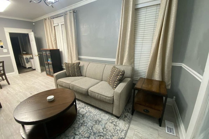 West Plaza Cozy Comfort Unit A - Kansas City