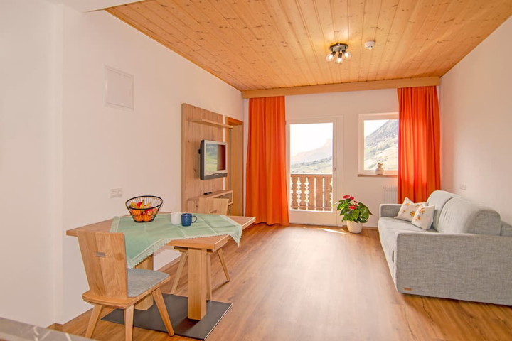 Appartement « Residence Spisshof Ap11 Haupthaus » Avec Vue Panoramique, Piscine Et Wi-fi - Merano