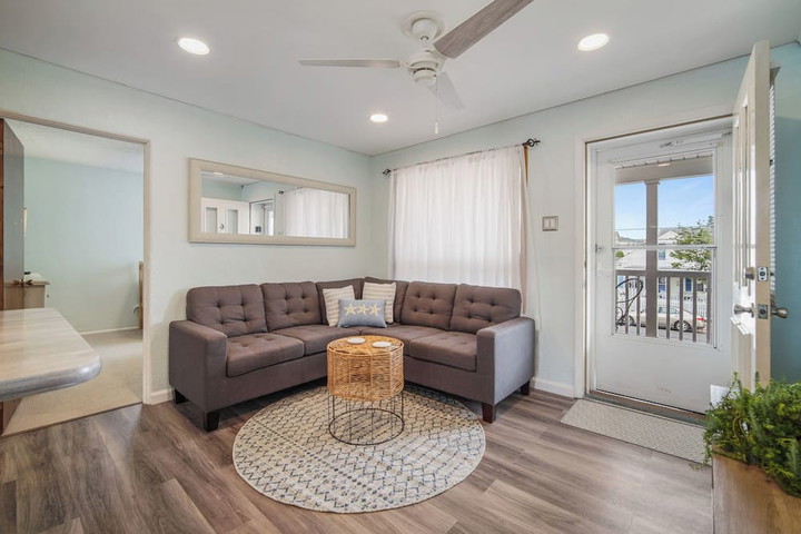 Pet Friendly Added Fee 2 Bed 1 Bath Condo 4 Night Minimum In-season June-sept - Wildwood, NJ