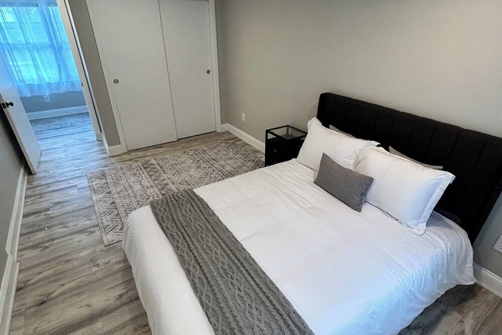 Cozy 1-bedroom Apartment In Adorable North Providence - Cranston, RI