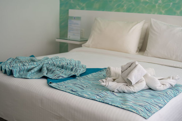 Room Accommodation For 2 People With Breakfast, On The Beach. - San Andrés